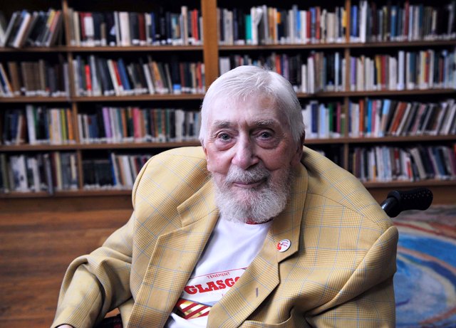 Picture of Edwin Morgan