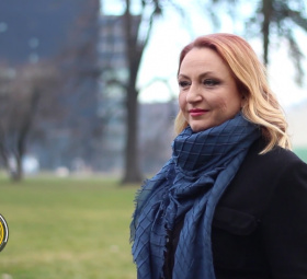 Classify bosnian singer Maja Tatić