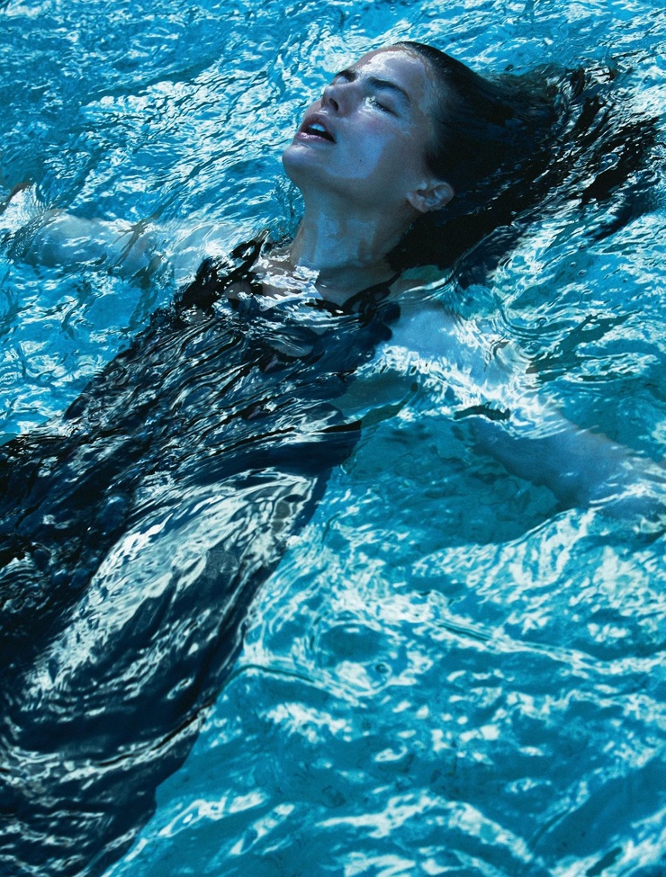 Cameron Russell image