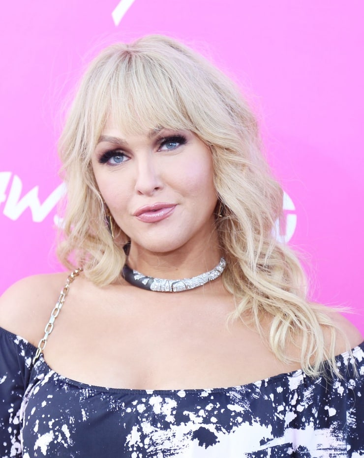 Picture of Jenn Lyon