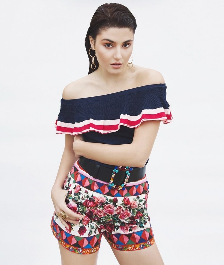 Picture of Hande Erçel