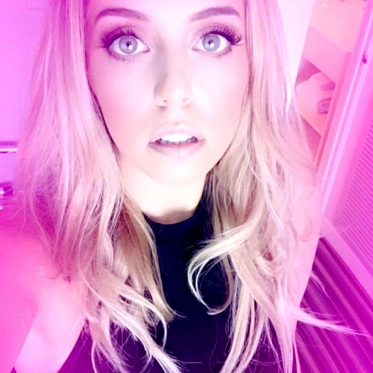 Violet Benson picture