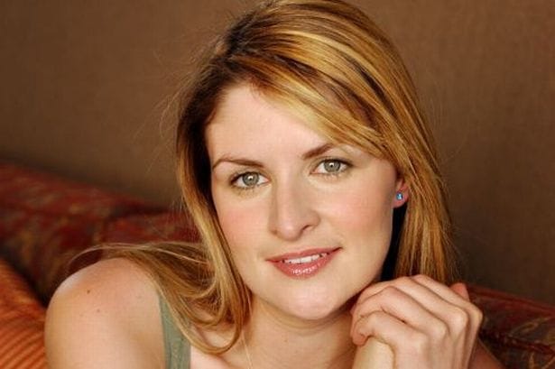 Lesley Harcourt image