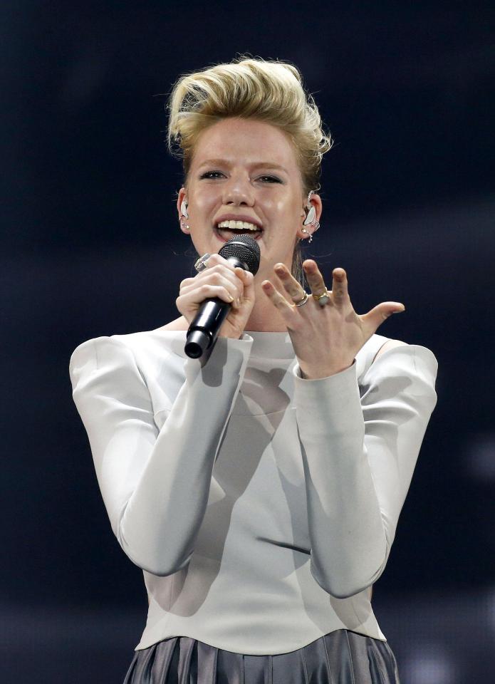 Isabella Levina Lueen image