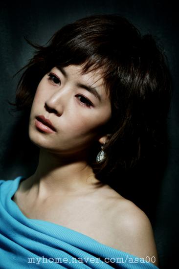 Picture of Yu-mi Kim
