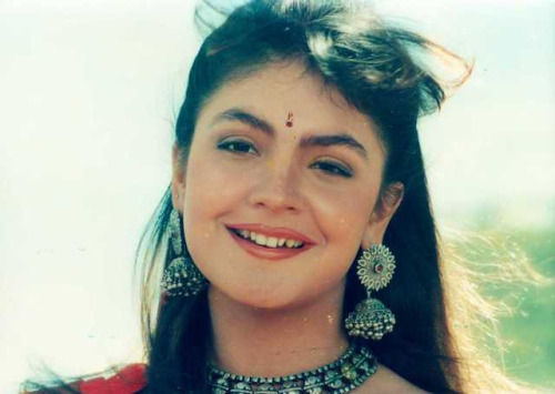 Pooja Bhatt picture
