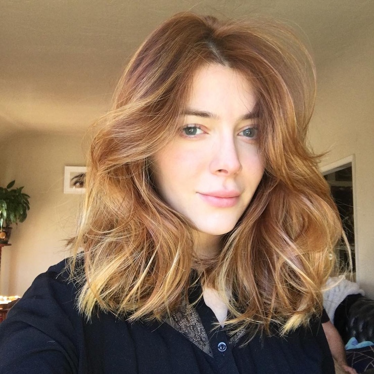 Picture of Elena Satine
