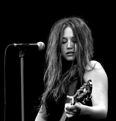 Image of Izïa Higelin