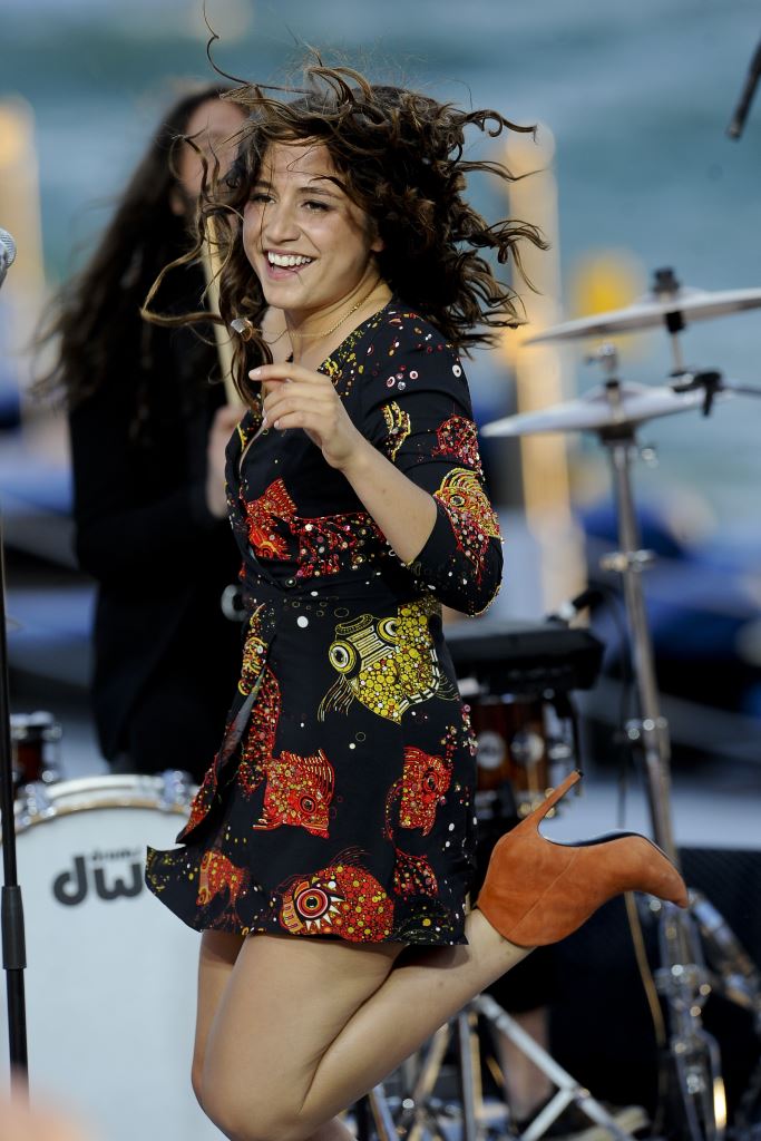 Izïa Higelin image