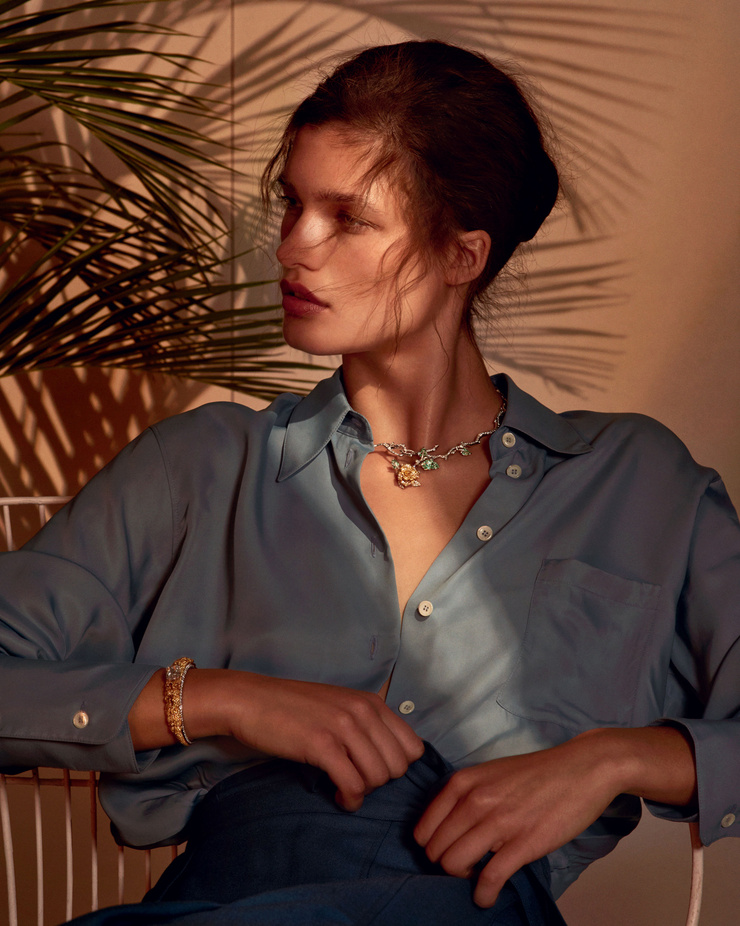 Picture of Julia van Os