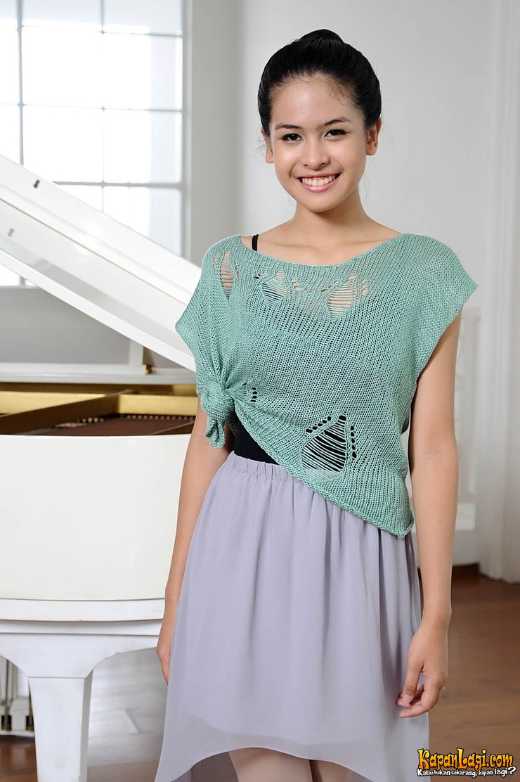 Picture of Maudy Ayunda