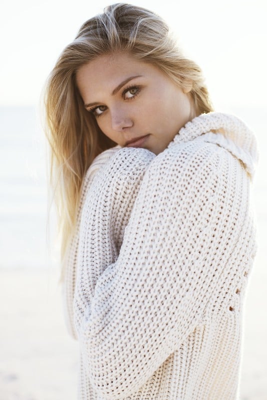 Caroline Pettet picture