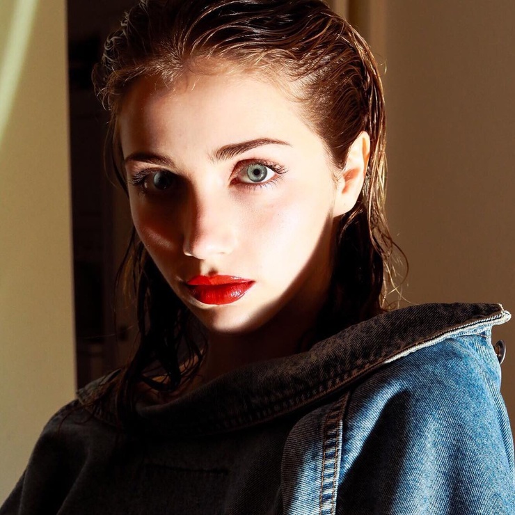 Image of Emily Rudd