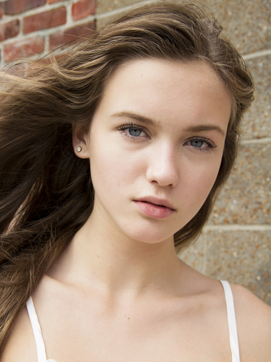 Picture of Chloe Robertson