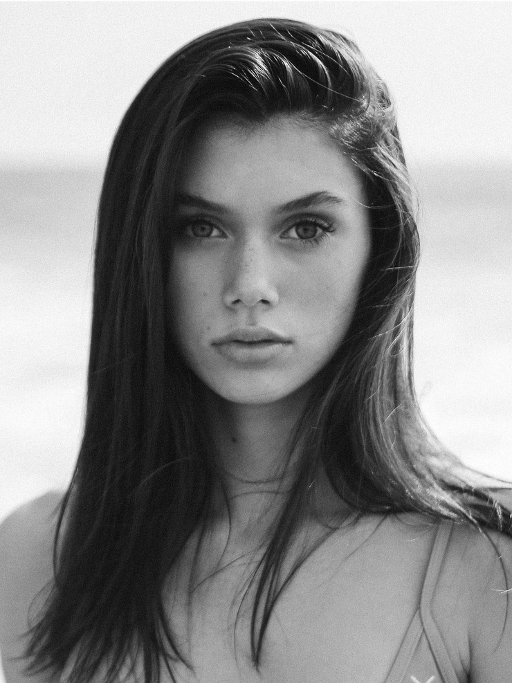 Image of Lauren Keeline