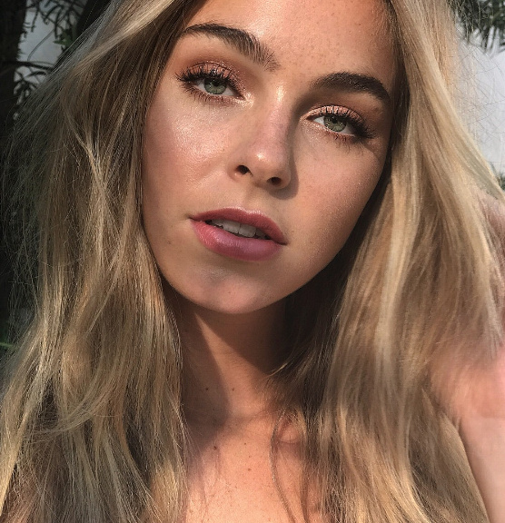 Picture of Elizabeth Turner.
