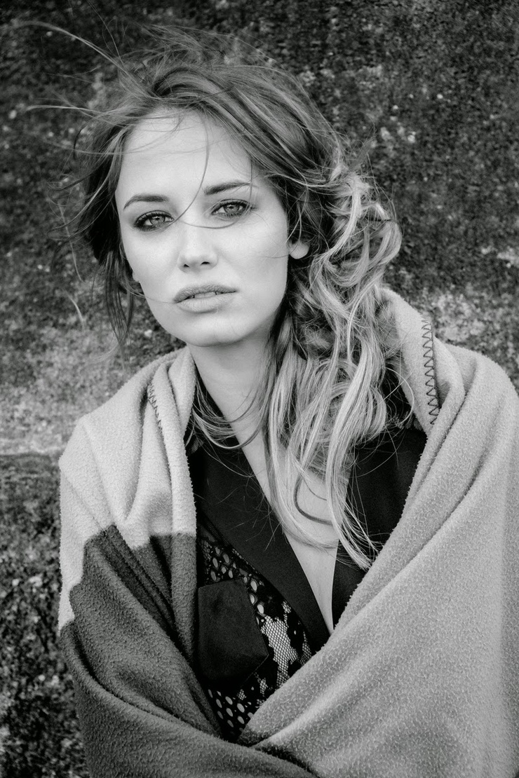 Picture of Agathe Teyssier (model)