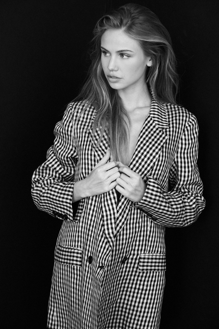 Picture Of Scarlett Leithold