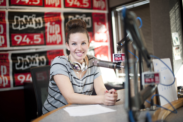 Picture of Ashlee Feldman