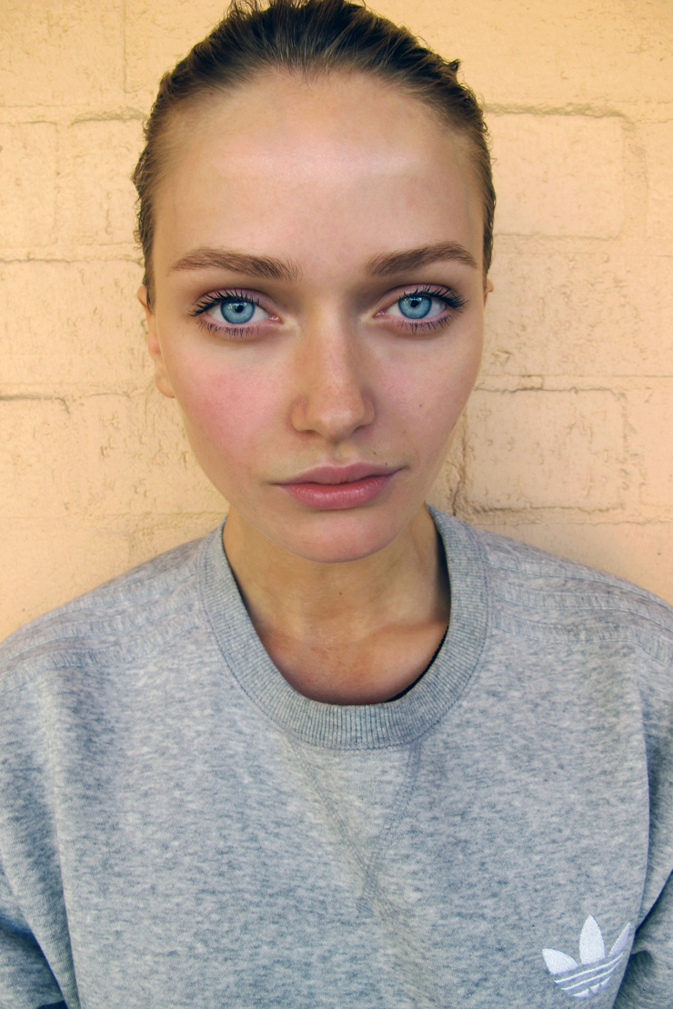 Bella Barber picture