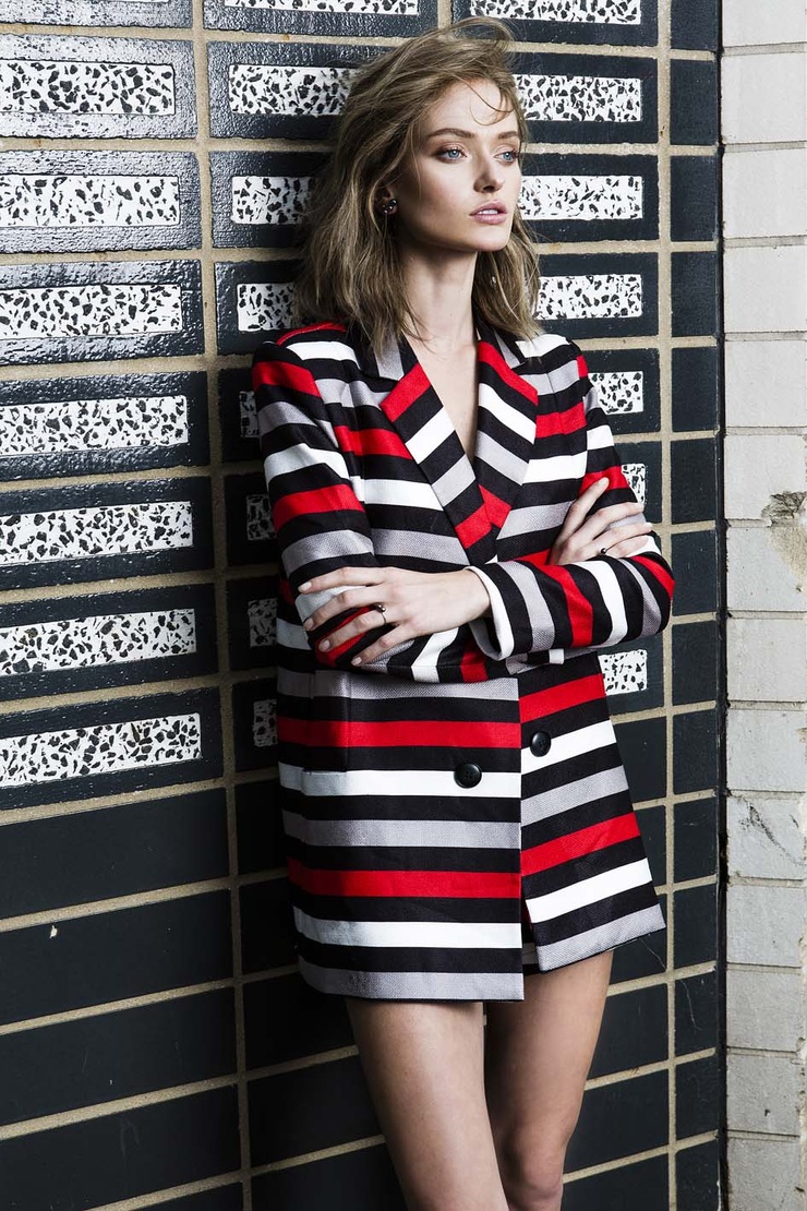 Bella Barber picture