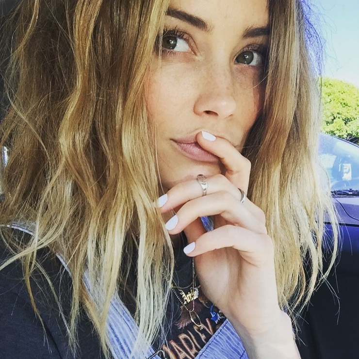 Picture of Arielle Vandenberg
