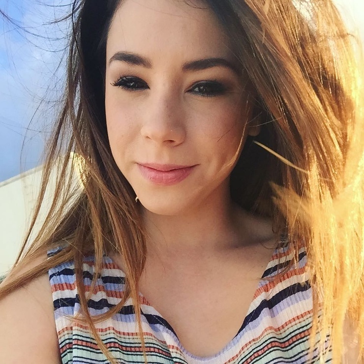 Picture of Jillian Rose Reed