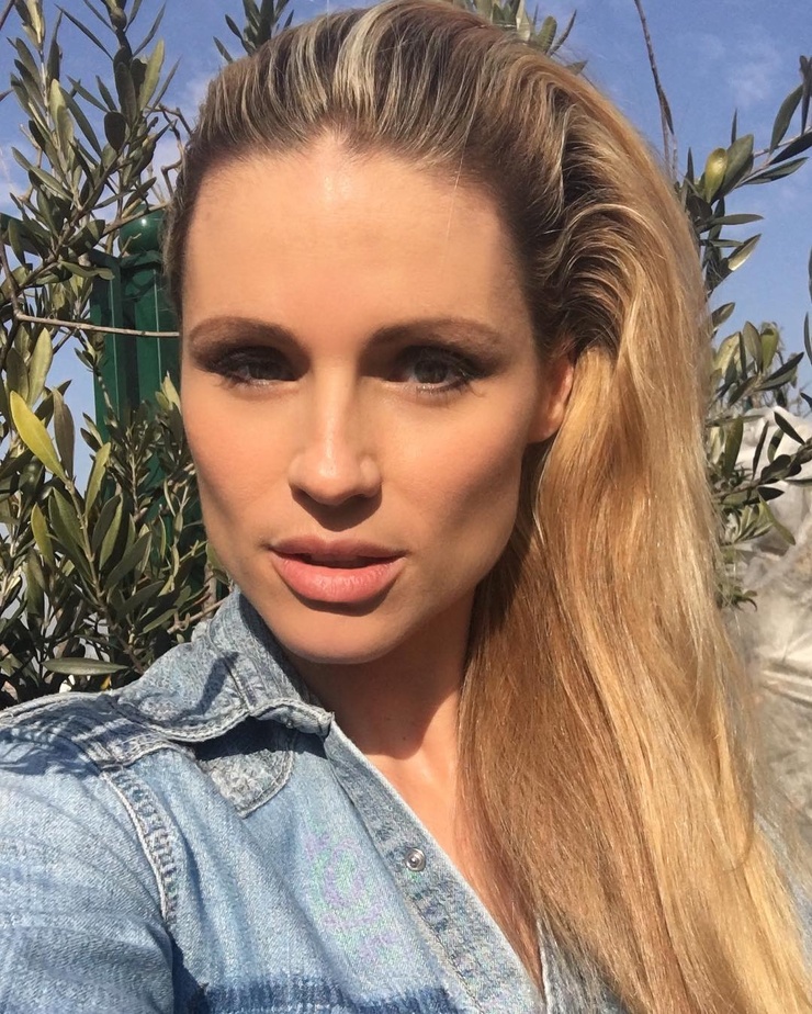 Picture of Michelle Hunziker