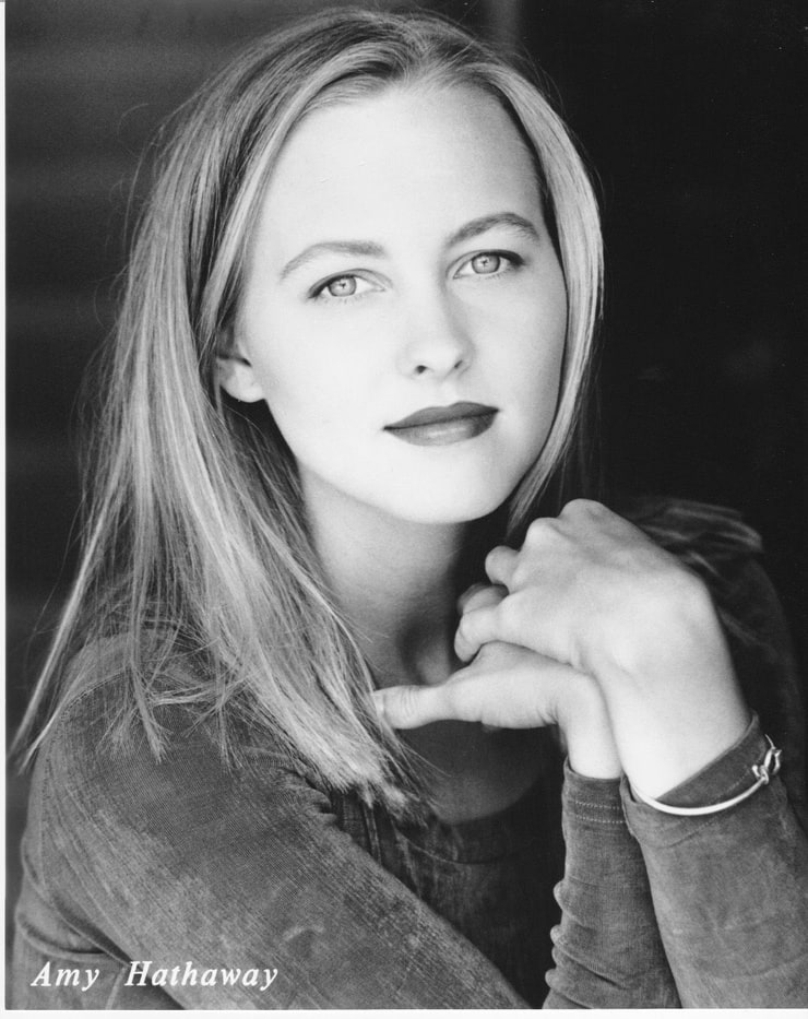 Amy Hathaway headshot photo