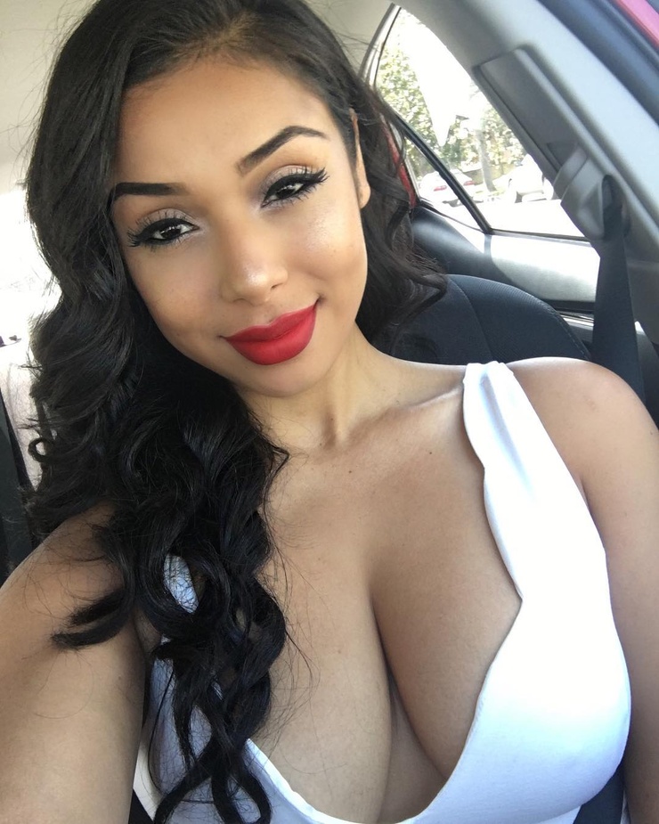 Image of Bianca de Leon