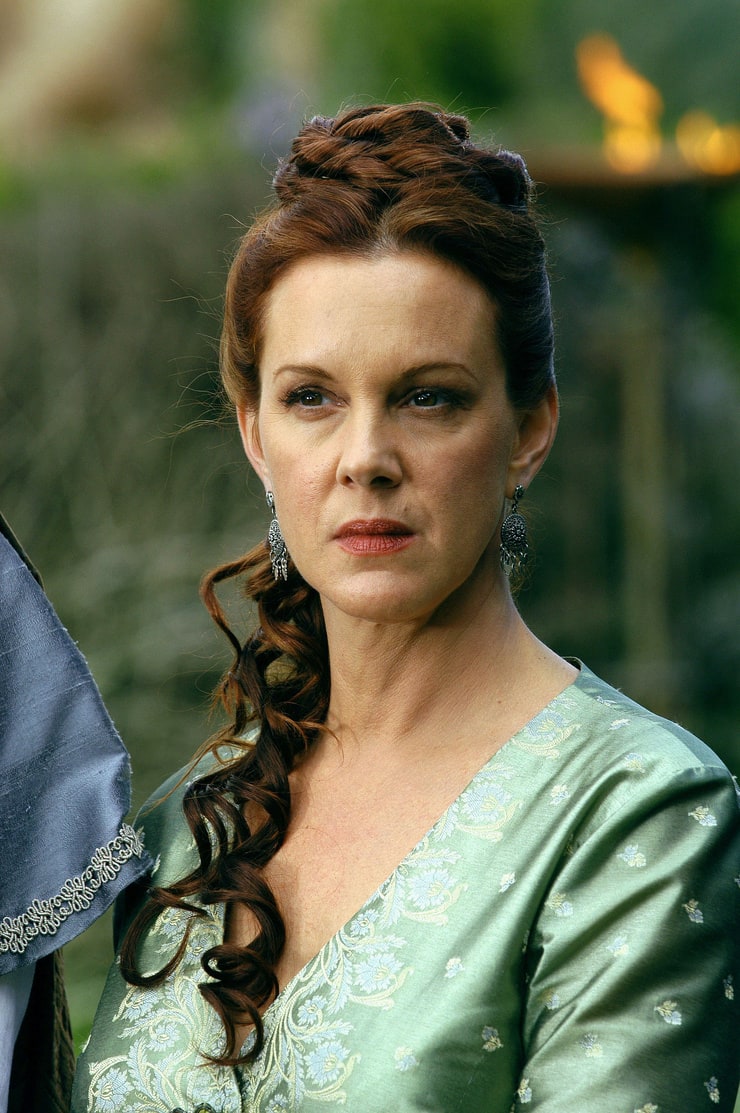 Picture of Elizabeth Perkins