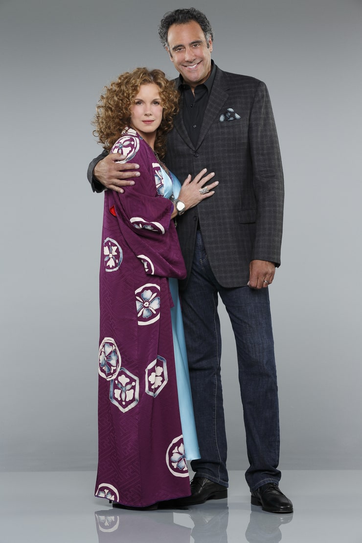 Elizabeth Perkins picture