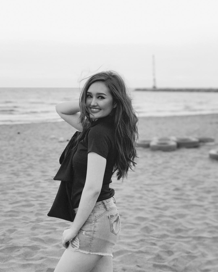 Mika Dela Cruz image