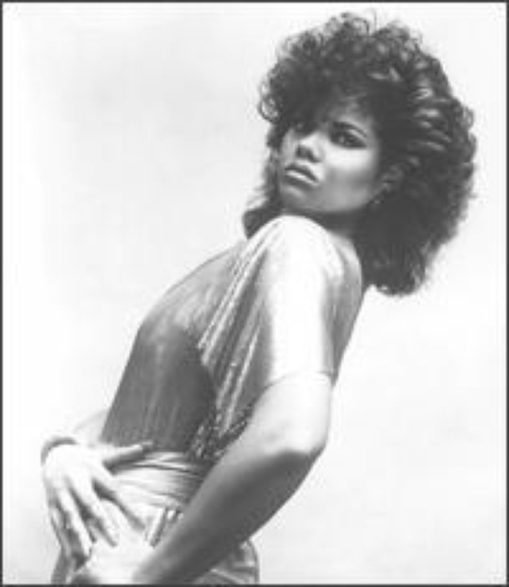 Angela Bofill image
