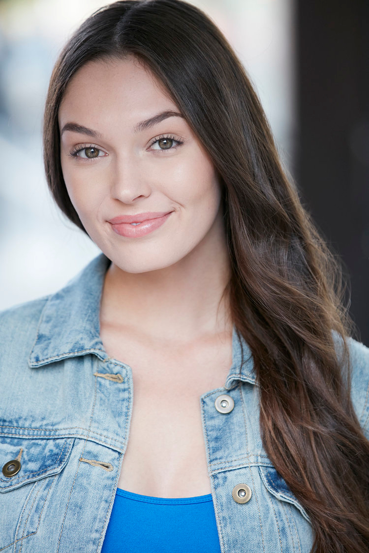 Picture of Alexa Wisener