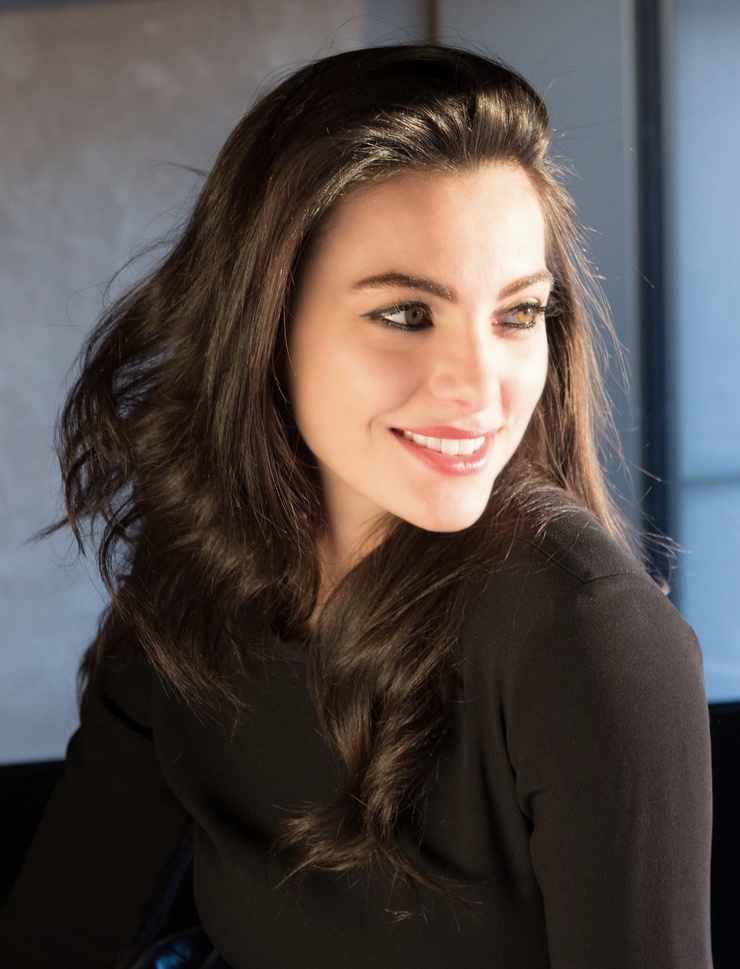 Tuvana Türkay picture