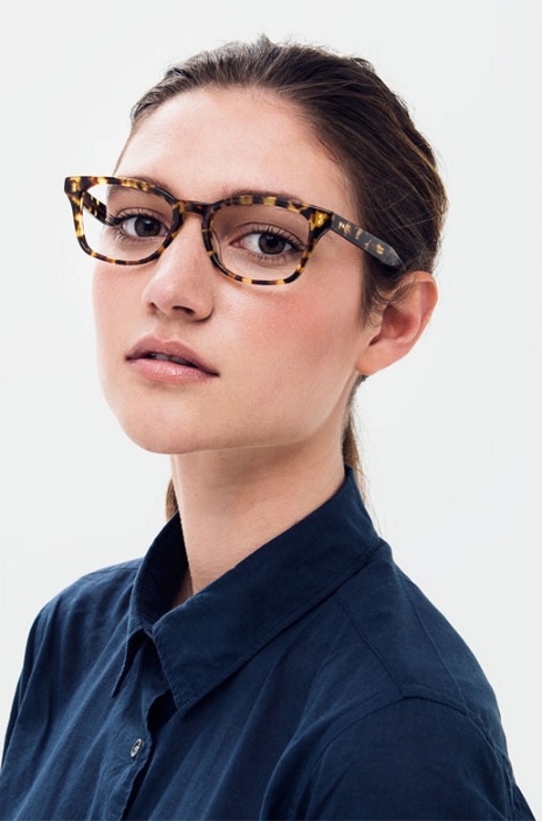 Picture of Elizabeth Elam