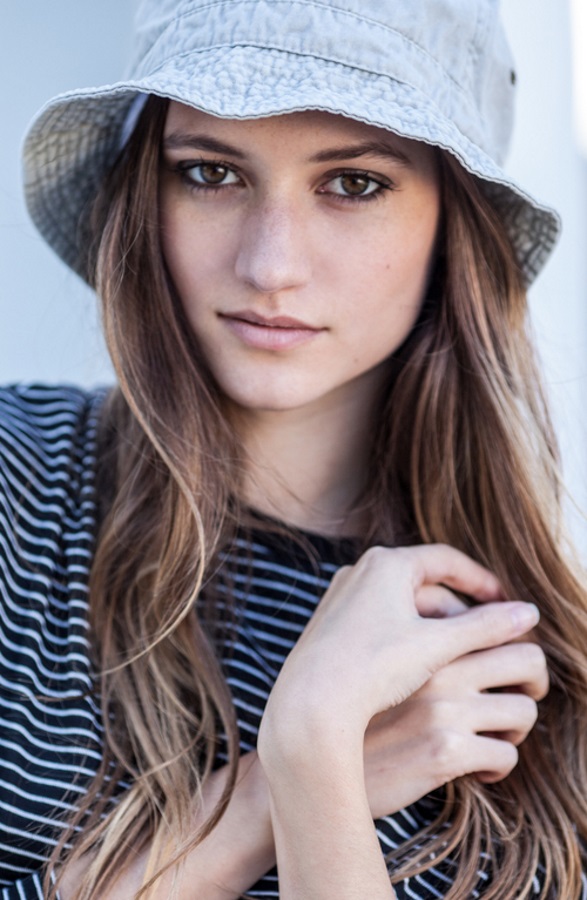 Picture of Elizabeth Elam