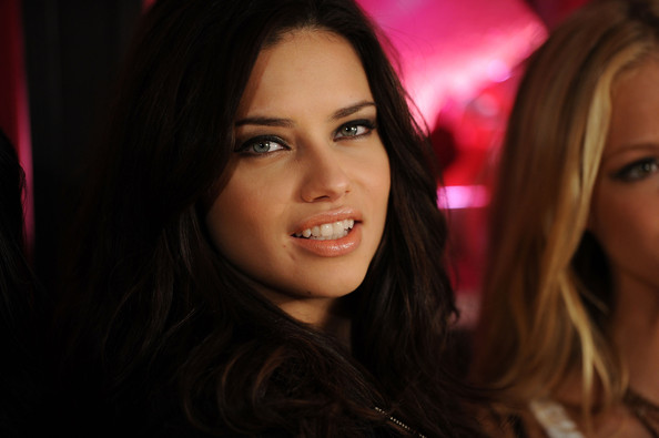 Picture of Adriana Lima