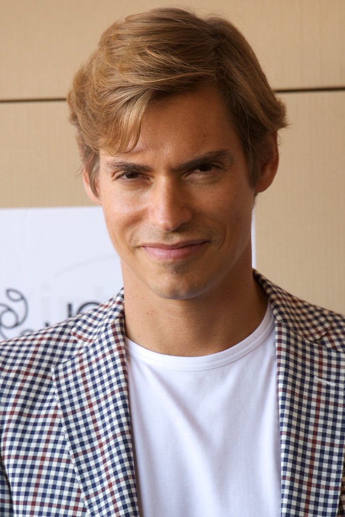 Picture of Carlos Baute