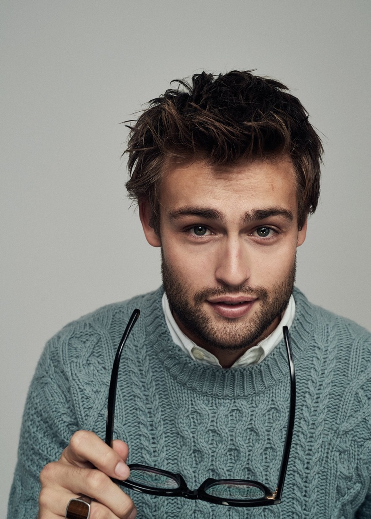 Picture of Douglas Booth