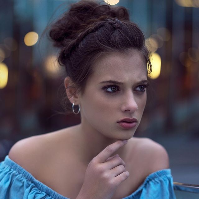 Picture of taya brooks