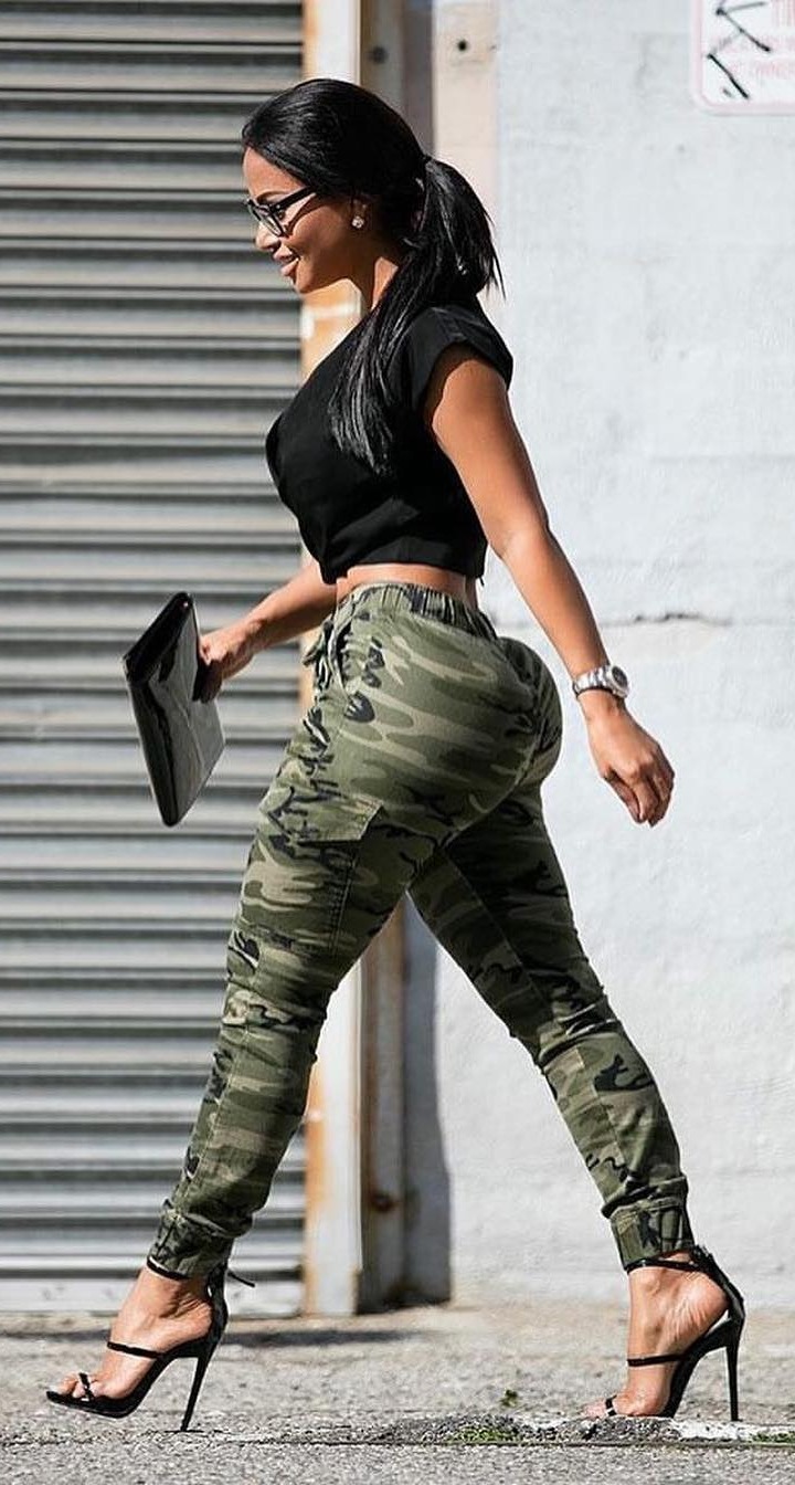 Picture of Dolly Castro