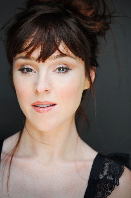 Ruth Connell picture