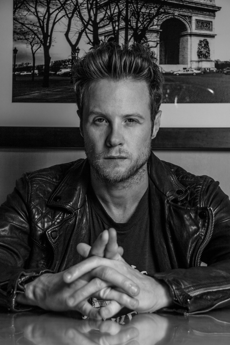 Picture of Ashton Holmes