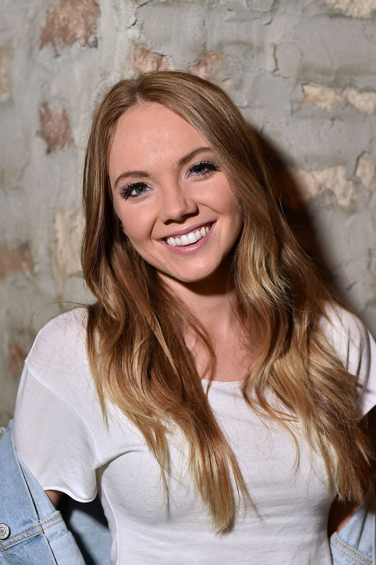 Danielle Bradbery image
