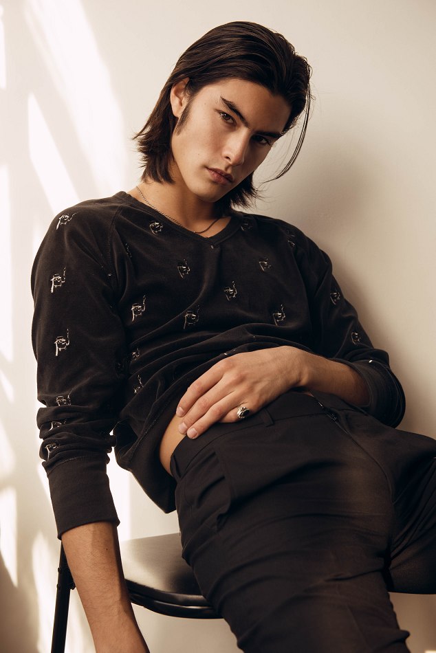 Aaron Bernards image