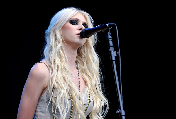 Picture of Taylor Momsen