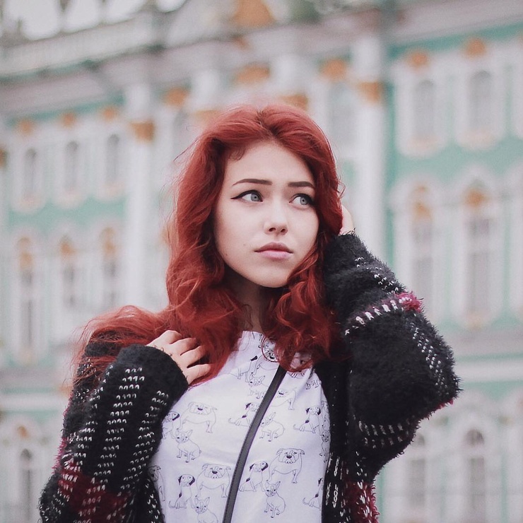 Picture of Elizabeth Renard