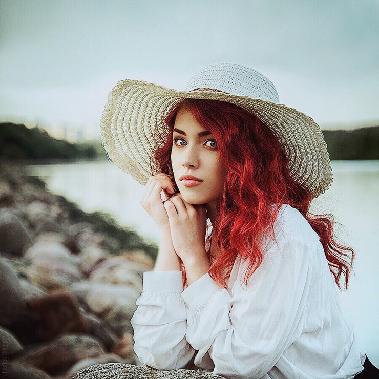 Picture of Elizabeth Renard